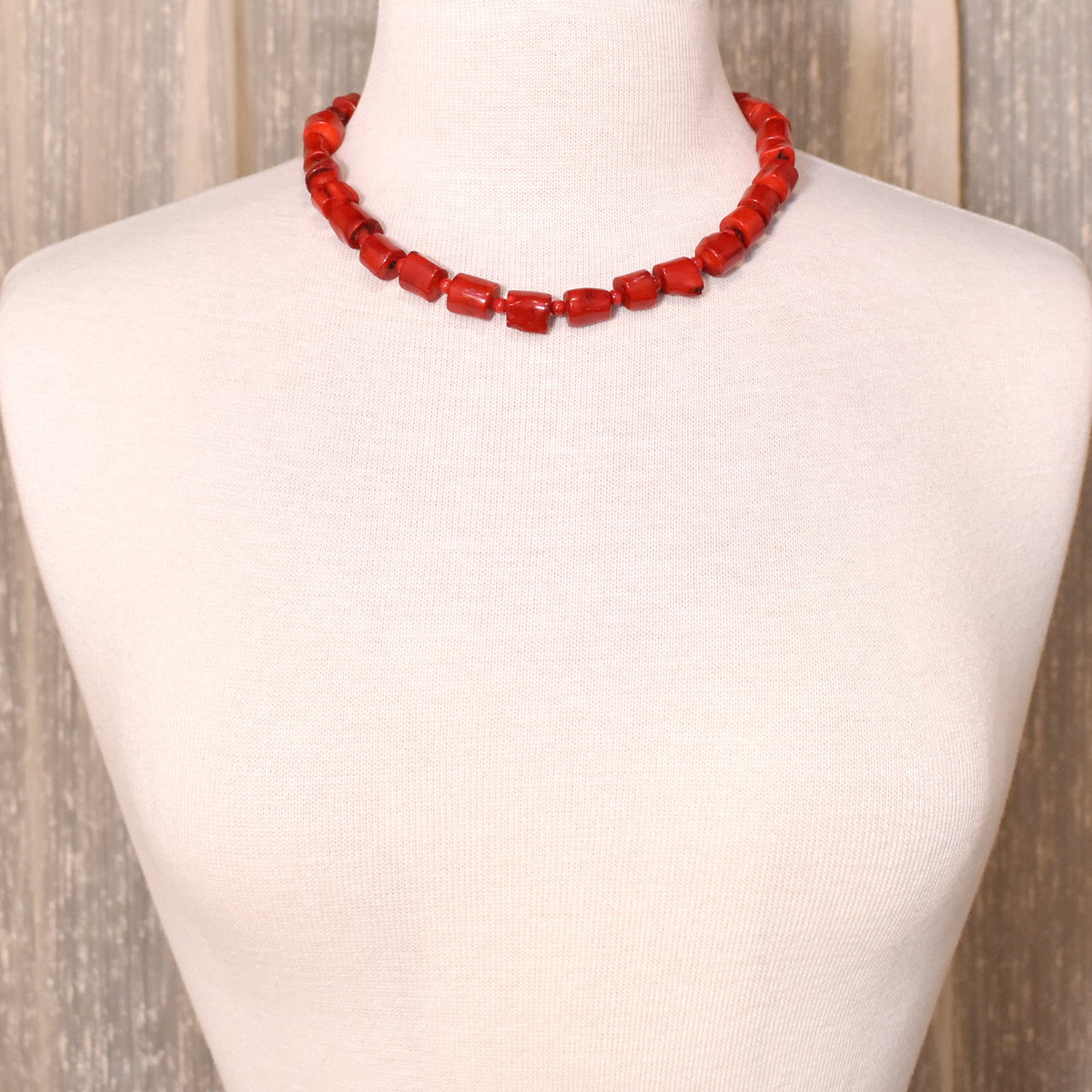 Red Jade Stone Strength Necklace – Cats Like Us