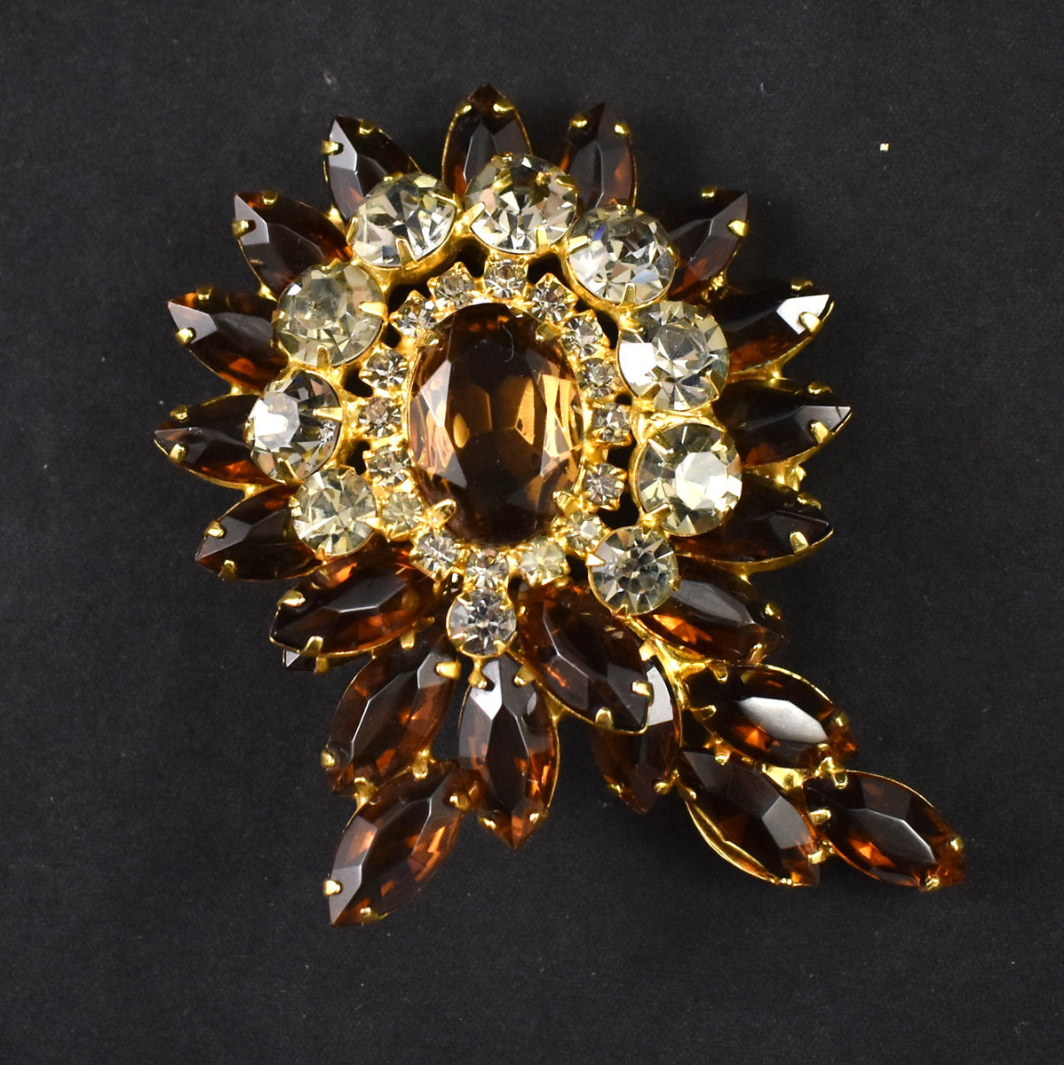 Large Brown Asymmetrical Brooch – Cats Like Us