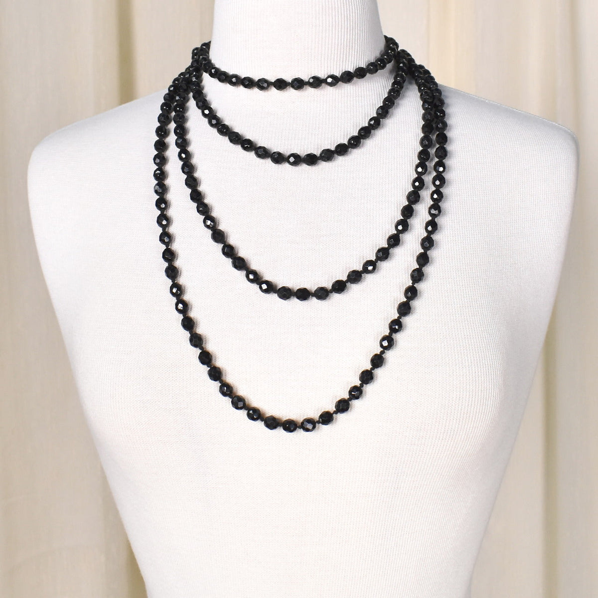 Extra Long Faux Jet Necklace – Cats Like Us