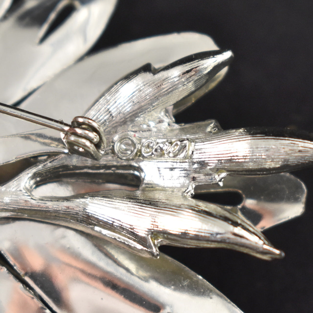 Large Silver Coro Flower Brooch – Cats Like Us